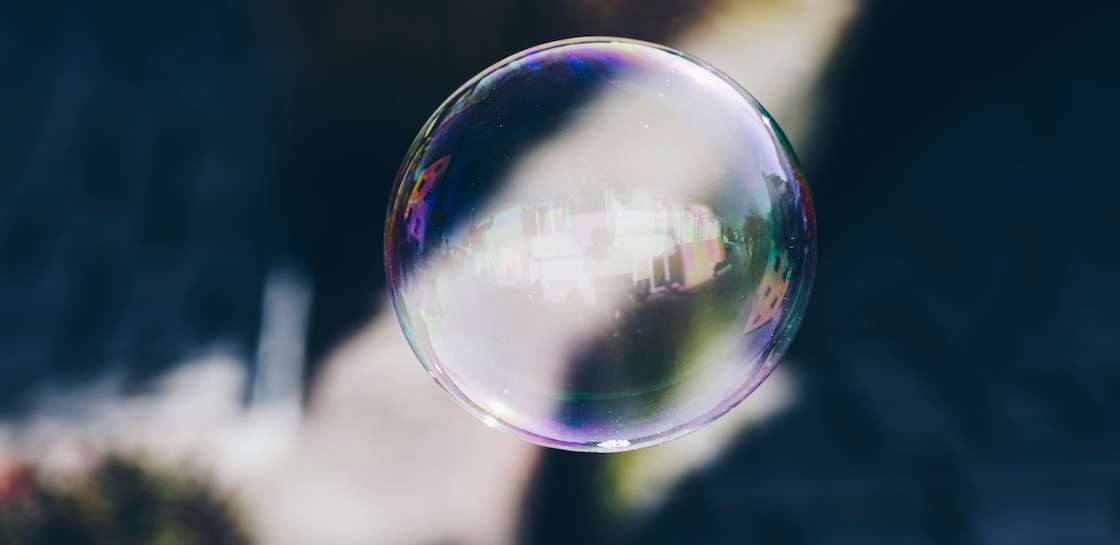 The B2B Trust Crisis: Why AI Quality and Explainability is the New ...